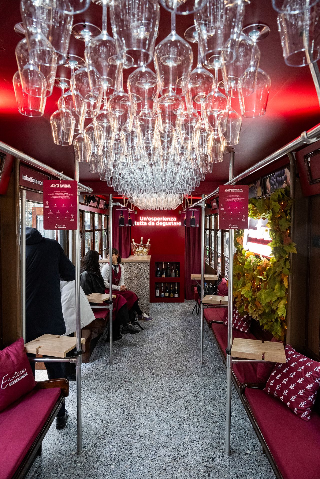 Un tour nel cuore di Milano per presentare la nuova Enoteca online - FoodEvolvation